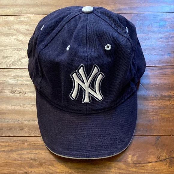 Vintage | Accessories | Vtg 9s New York Yankees Baseball Cap | Poshmark